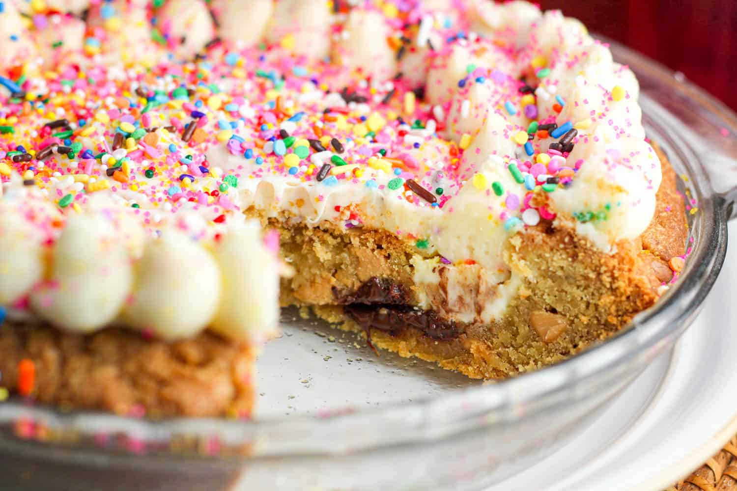 Birthday Party Cookie Pie - The Baking ChocolaTess