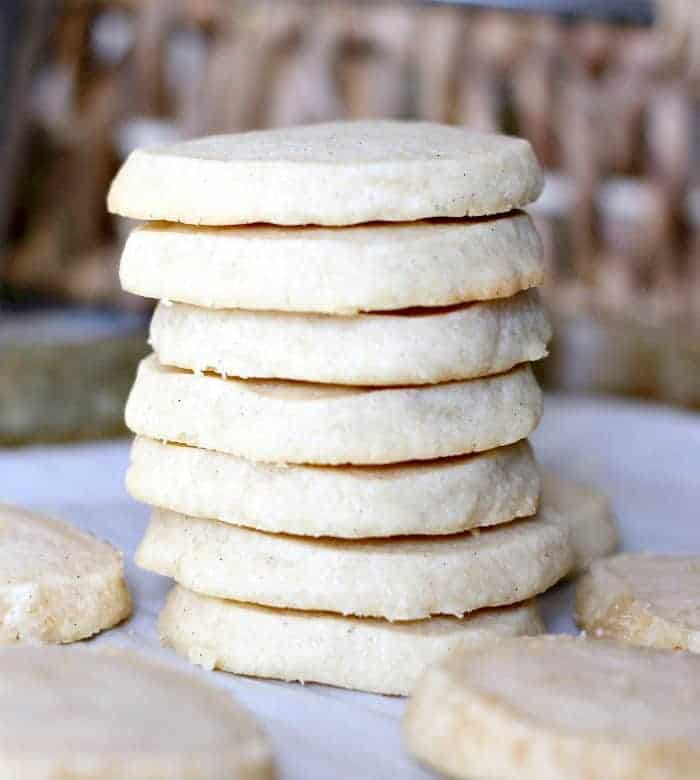 Vanilla Bean Shortbread Cookies - The Baking ChocolaTess