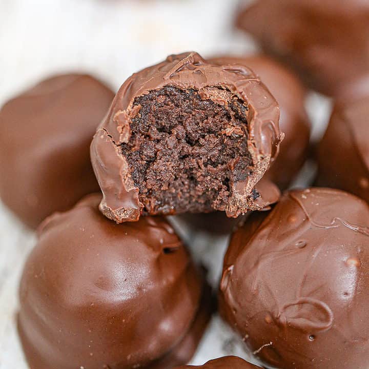 Chocolate Cake Cheesecake Truffles - The Baking ChocolaTess