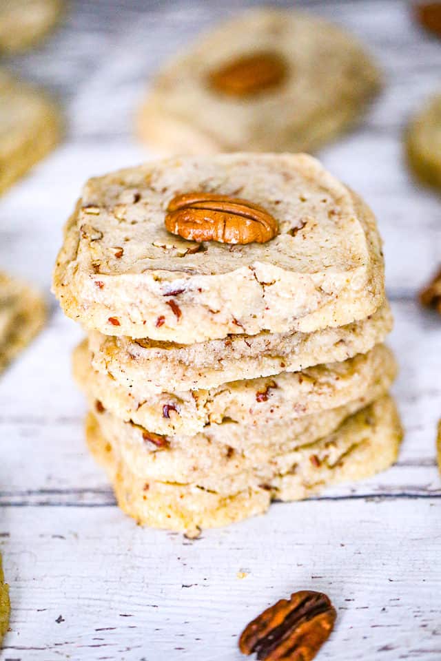 75 Irresistible Pecan Dessert Recipes - The Baking ChocolaTess