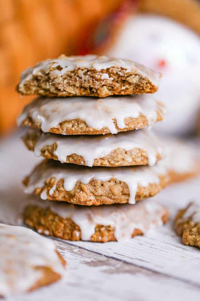 Vanilla Iced Oatmeal Cookies - The Baking ChocolaTess