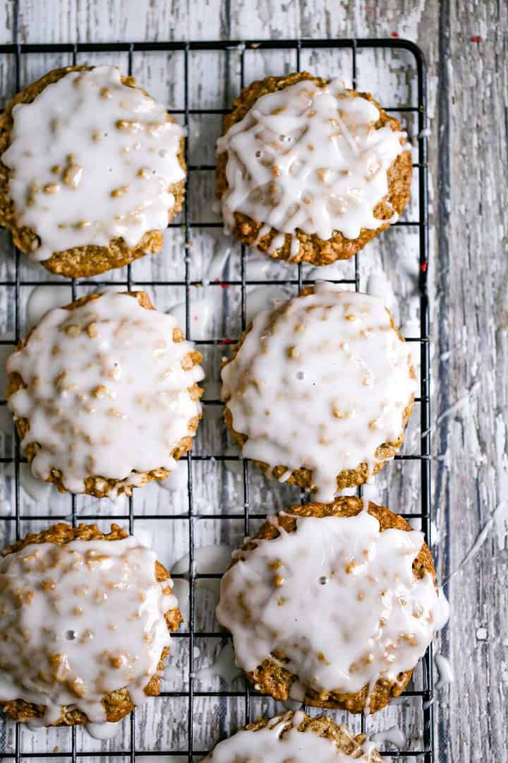 Vanilla Iced Oatmeal Cookies - The Baking ChocolaTess