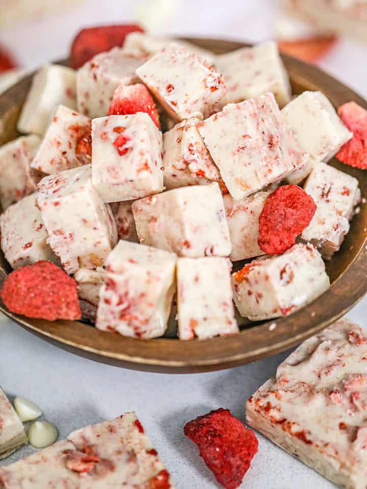 Easy Strawberry White Chocolate Fudge - The Baking ChocolaTess