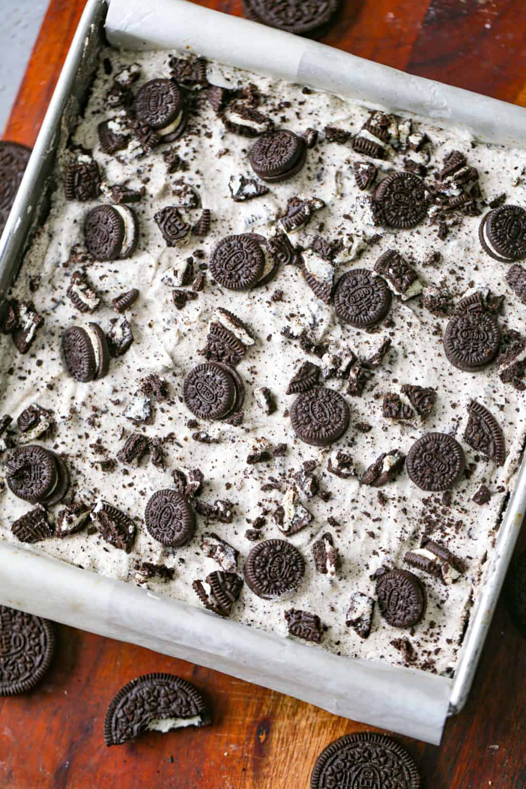 Delicious Oreo Brownies with 3 Ingredient Oreo Frosting - The Baking ...