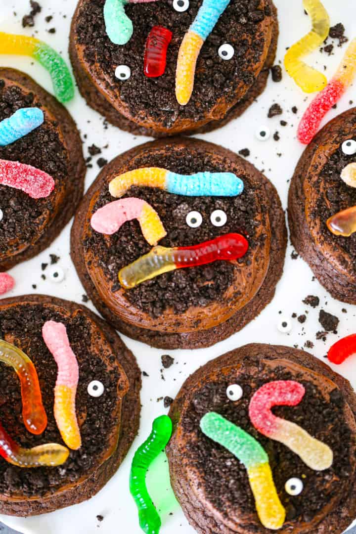 Gummy Worm Dirt Brownie Cookies - The Baking ChocolaTess