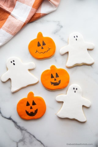 50 Spooky Fun Halloween Cookies - The Baking ChocolaTess