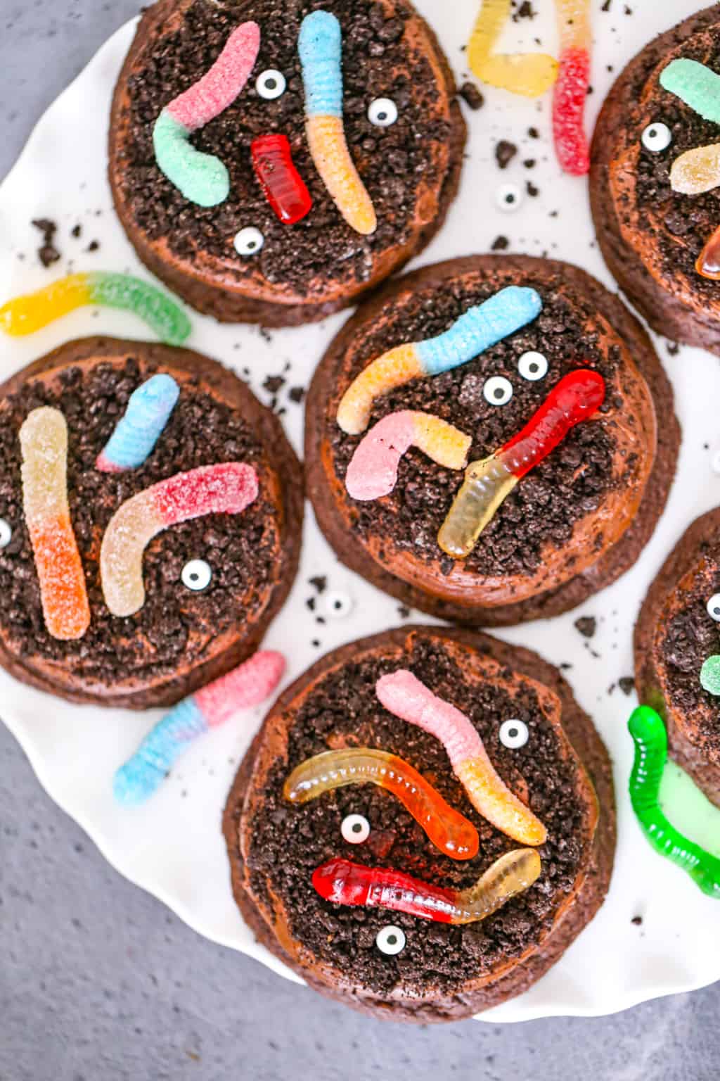 Gummy Worm Dirt Brownie Cookies - The Baking ChocolaTess