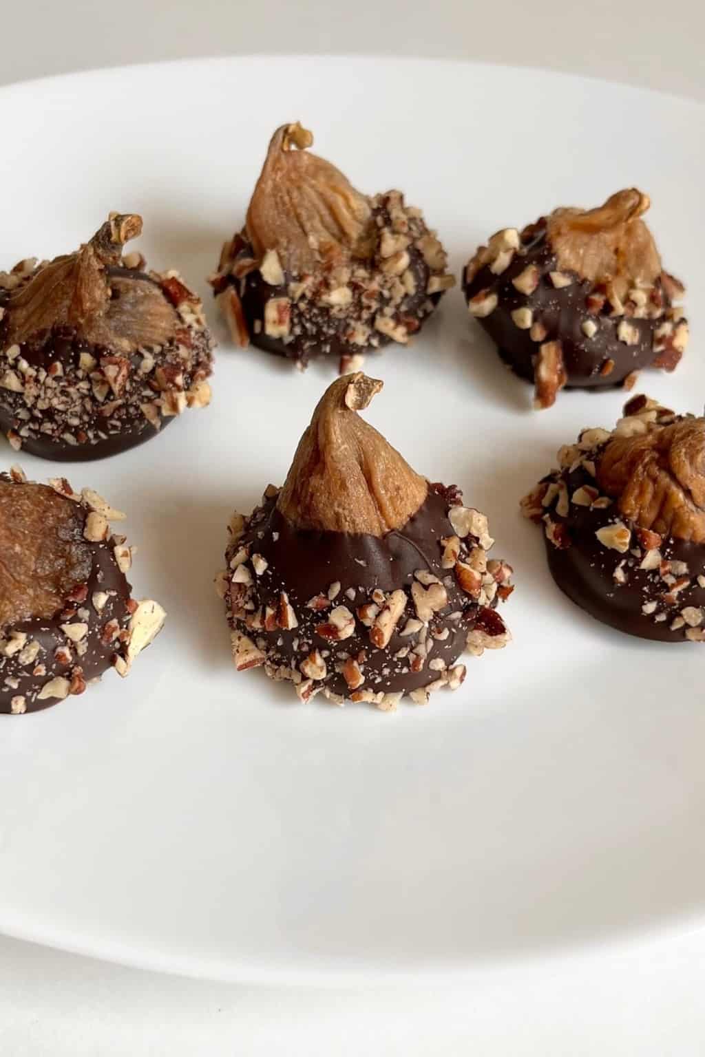60 Easy No Bake Christmas Treats - The Baking ChocolaTess