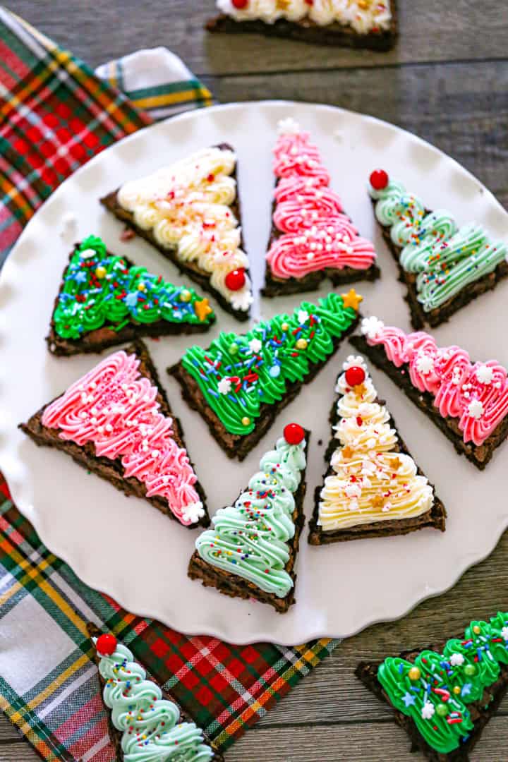 Easy Brownie Christmas Tree Treats - The Baking ChocolaTess