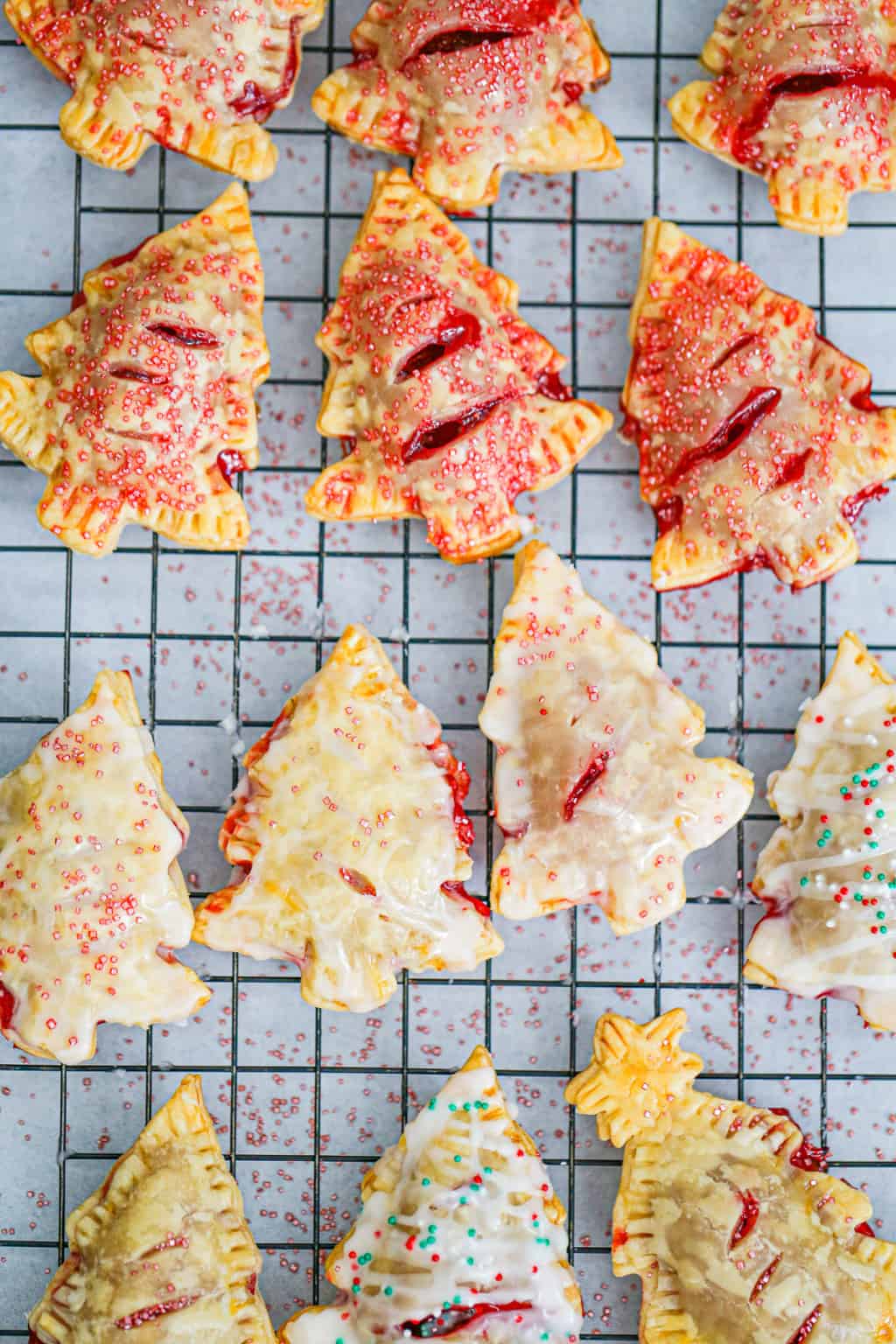 Make Christmas Tree Hand Pies with Lucky Leaf Fruit Filling - The ...