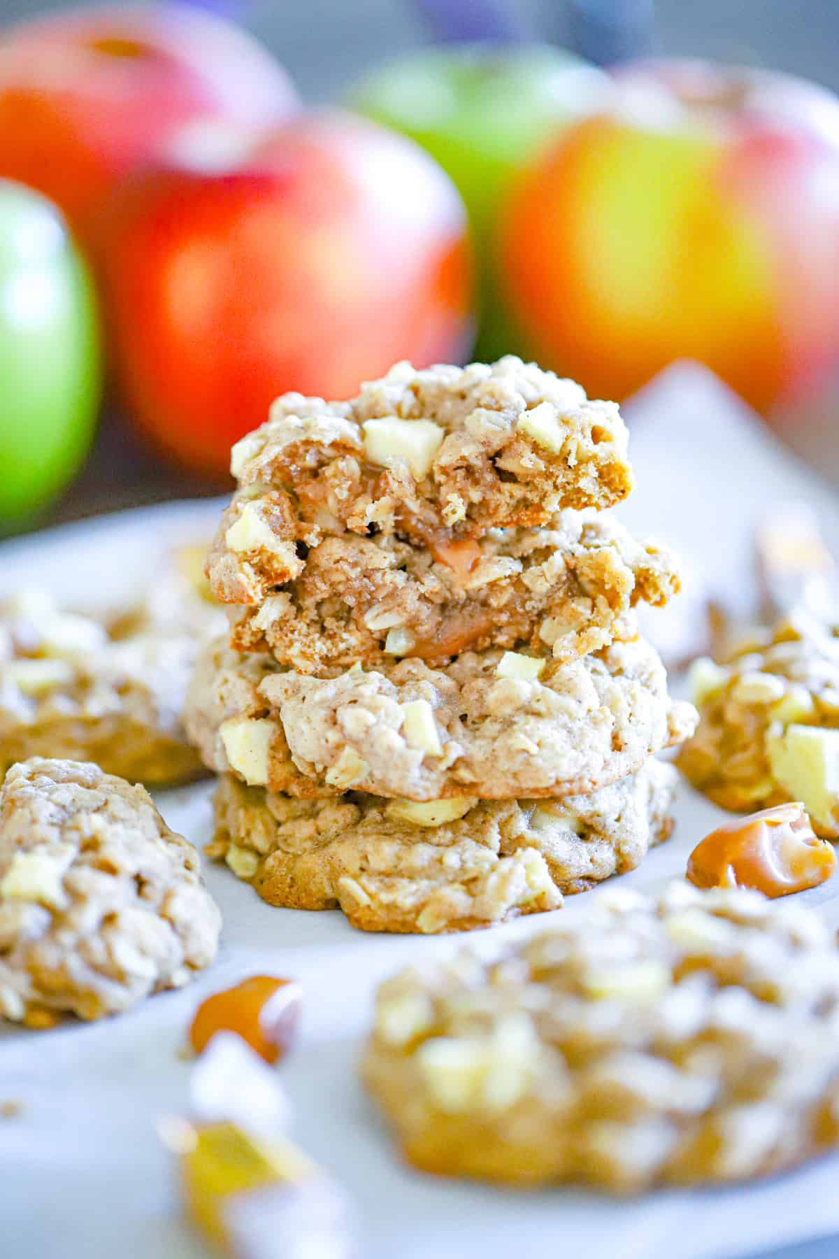 Caramel Apple Oatmeal Cookies: The Perfect Fall Treat - The Baking ...