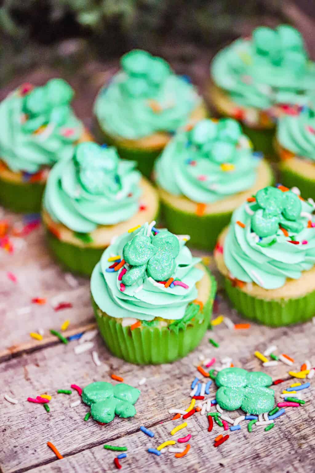 St. Patrick's Day Cupcakes - The Baking ChocolaTess
