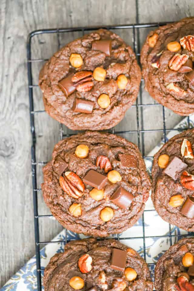 Turtle Cookies: Irresistible Fudgy Goodness - The Baking ChocolaTess